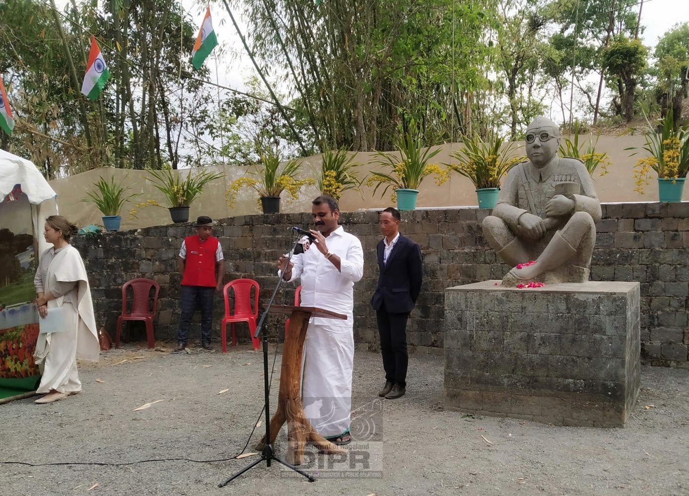 MoS DR. L. MURUGAN ARRIVES KOHIMA | DIPR Nagaland-Department of ...